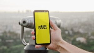 eSIM vs Physical SIM: What’s the Real Difference in 2025?